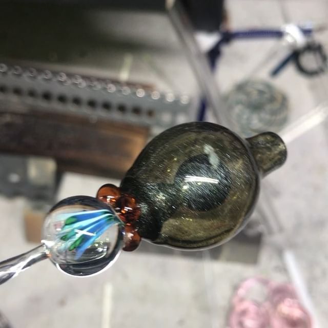 Find Alaska Glass Artists on GiggleGlass – USA Made Bongs & Pipes