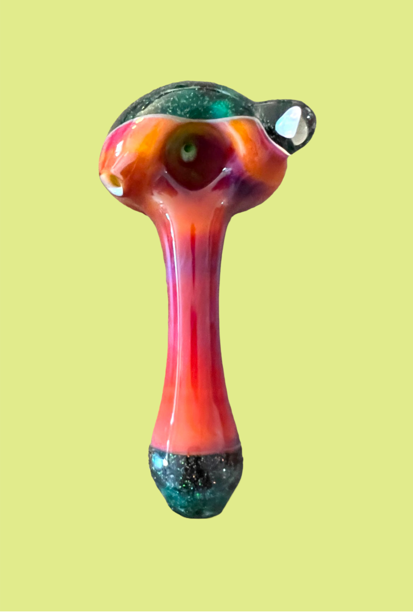 The Differences Between a Chillum and a One Hitter – GiggleGlass